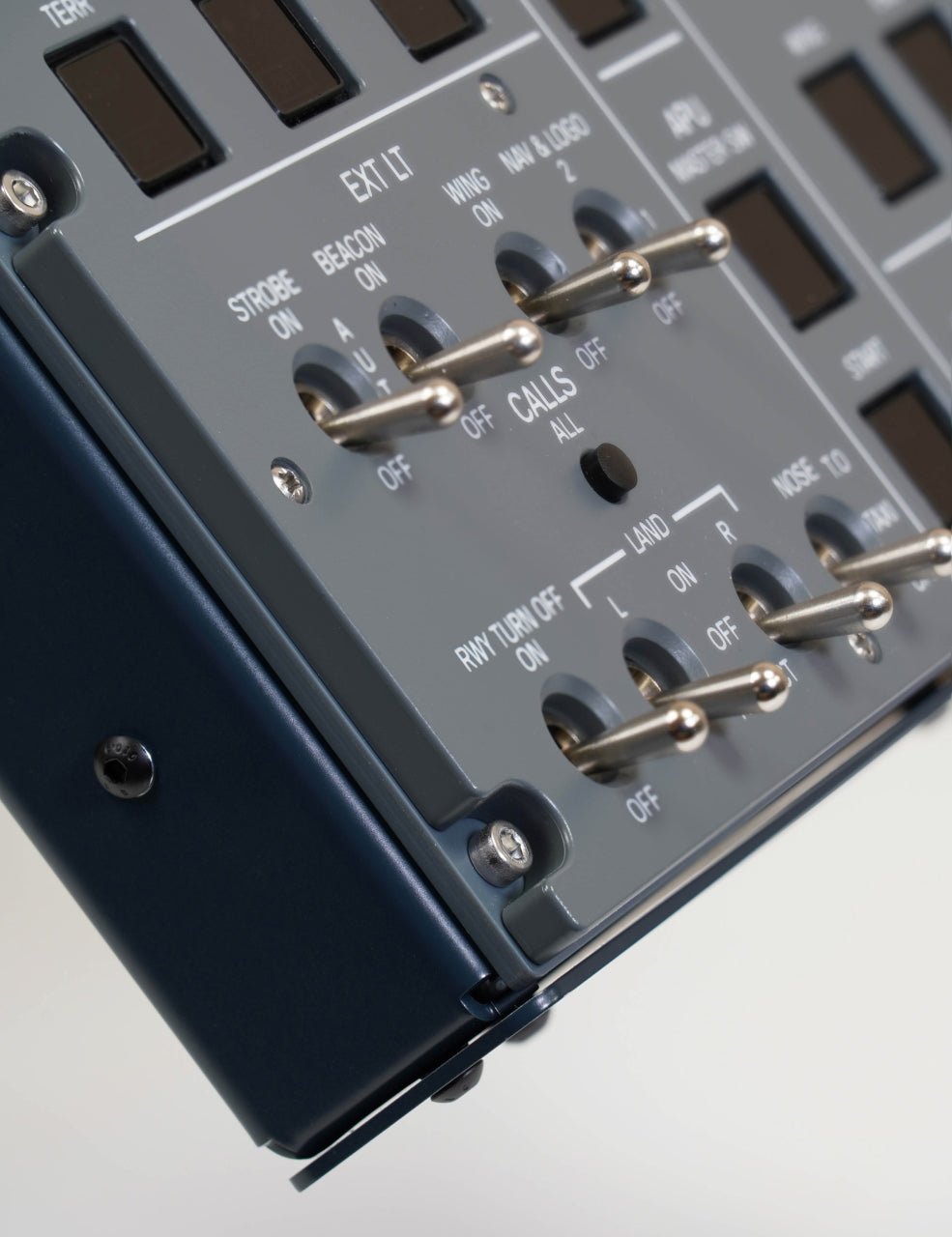 A32X - DESKTOPLine OVERHEAD– SKALARKI electronics Ltd