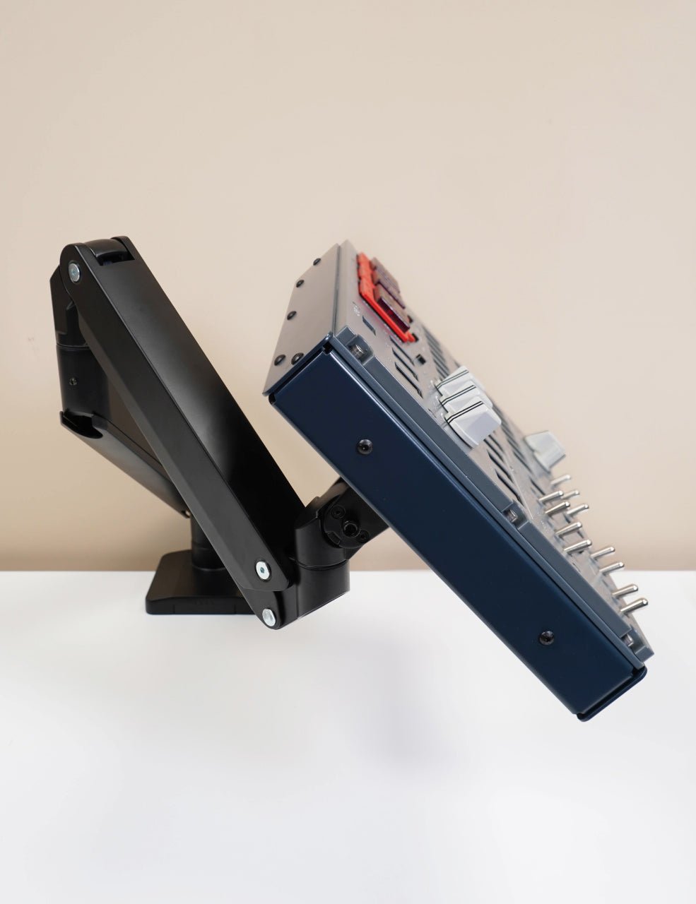 A32X - DESKTOPLine OVERHEAD– SKALARKI electronics Ltd